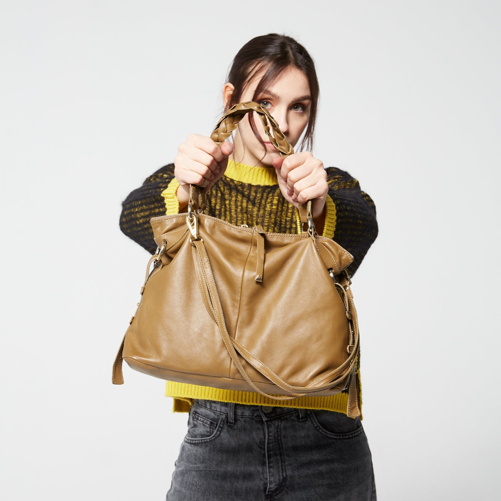Mjus Fall Bags: Fine Leather & Italian Craftsmanship | Stay Warm in Style